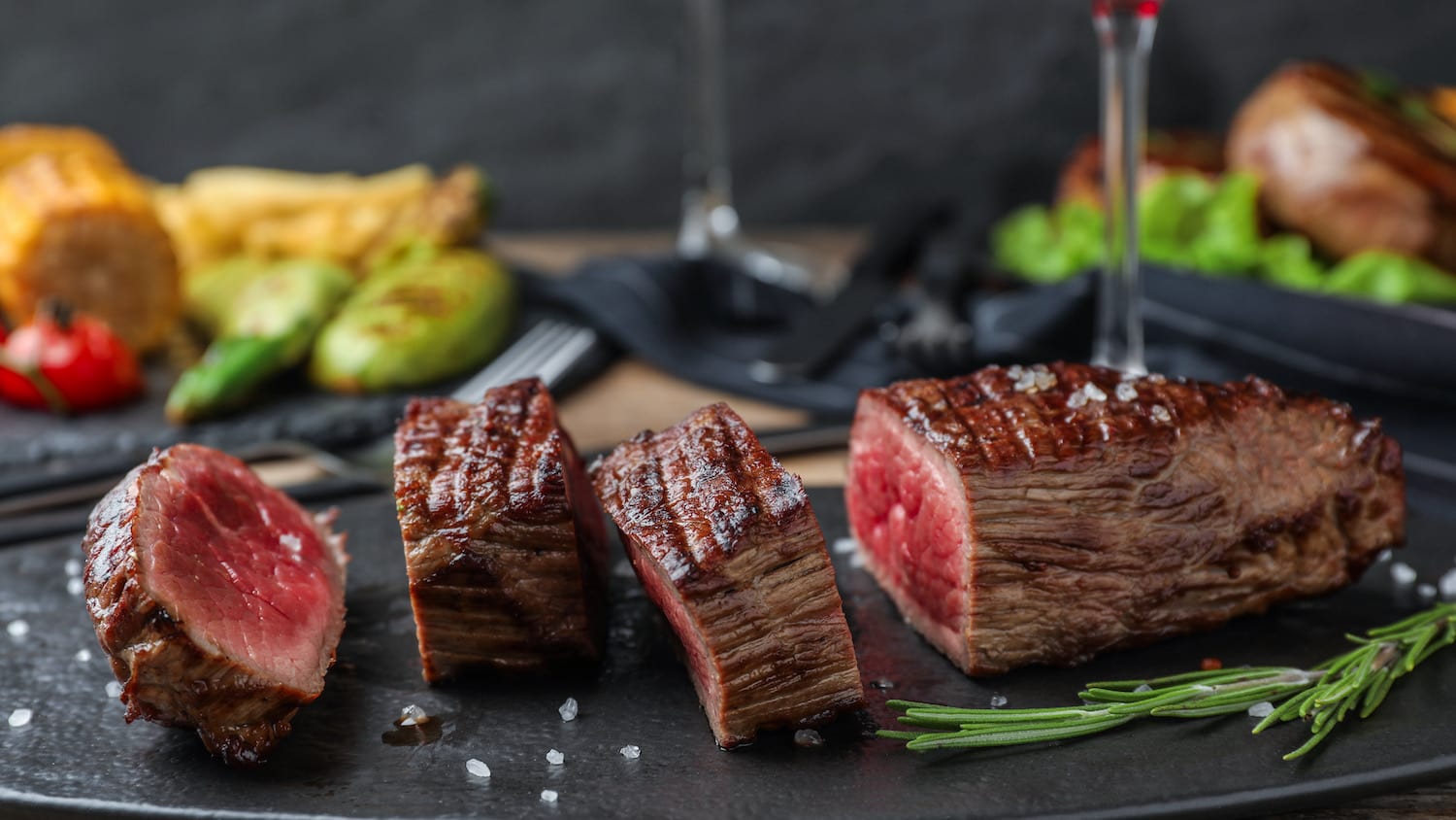 Simple game recipes - Whole roasted sirloin of game meat – Swedish Wild